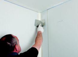 How to dry-line a wall | Ideas & Advice | DIY at B&Q